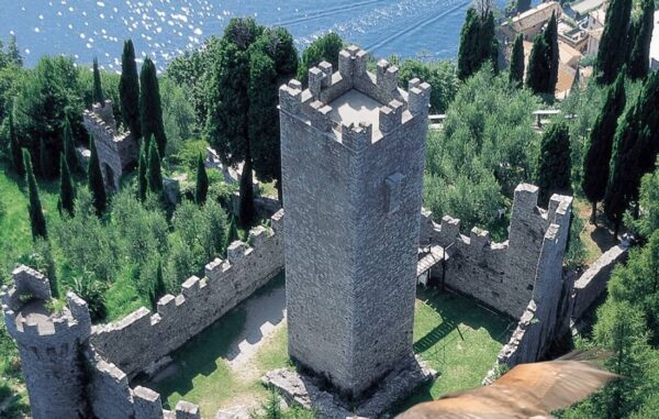 Vezio Castle on Lake Como | Bellagio Travel Guide